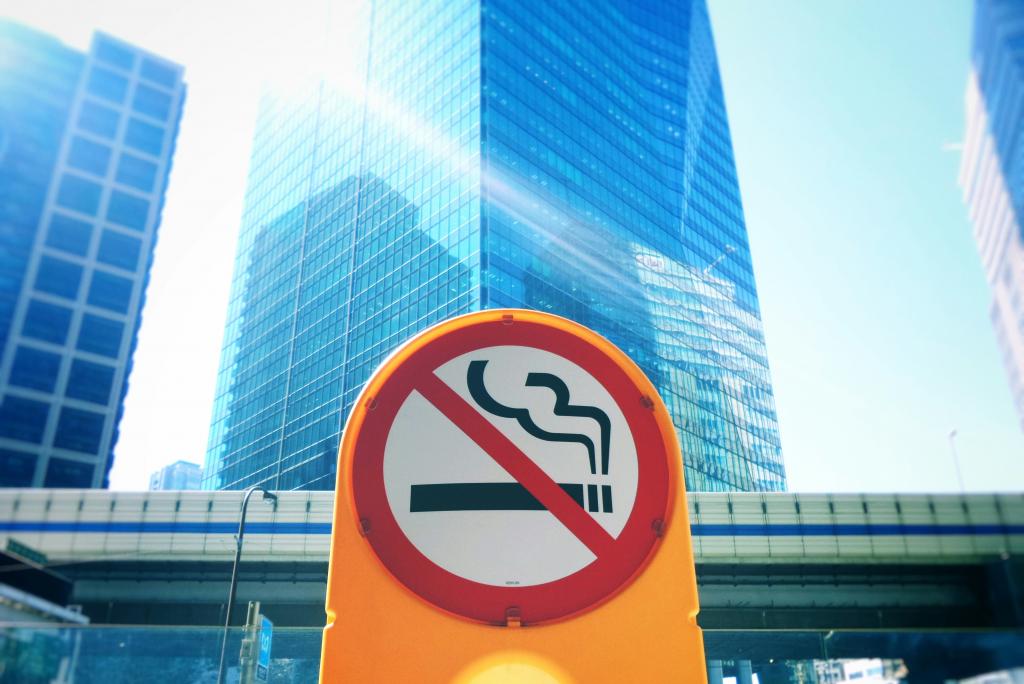 Spain plans total smoking ban at bar terraces, beaches, stadiums, bus ...