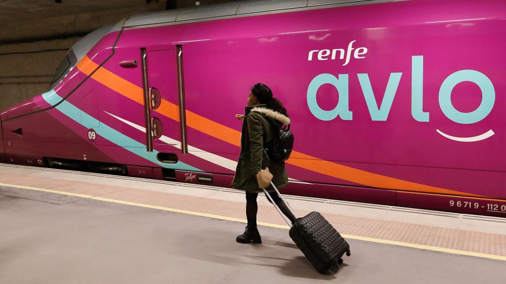 Renfe withdraws low-cost Avlo trains from Barcelona-Madrid line ...